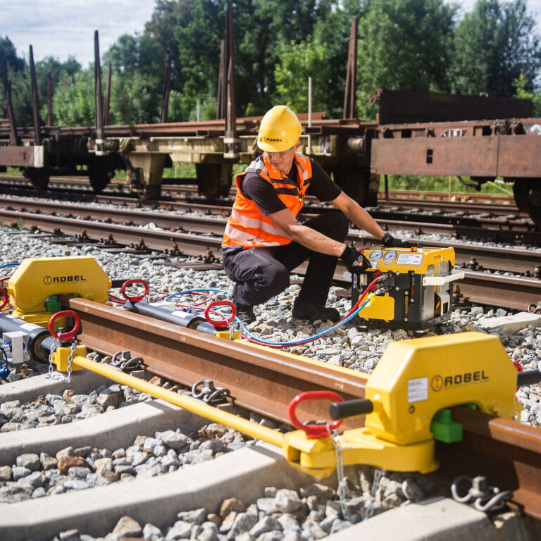 Machinery & tools – ROBEL railway construction machines