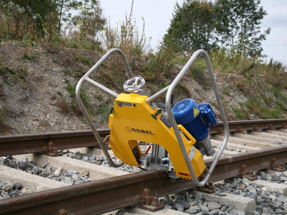 History – ROBEL railway construction machines