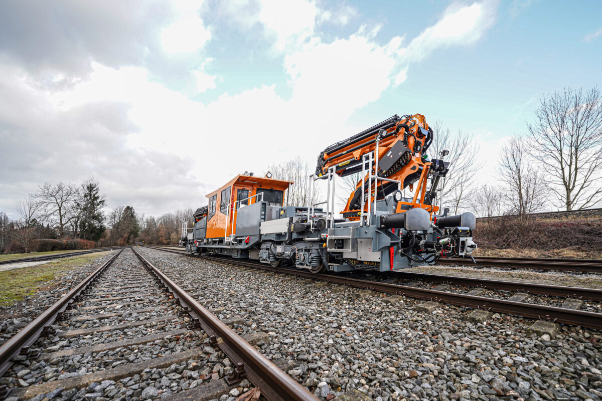 RORUNNER – ROBEL railway construction machines